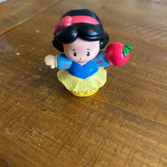 Fisher-Price | Toys | Fisher Price Little People Snow White As Is ...